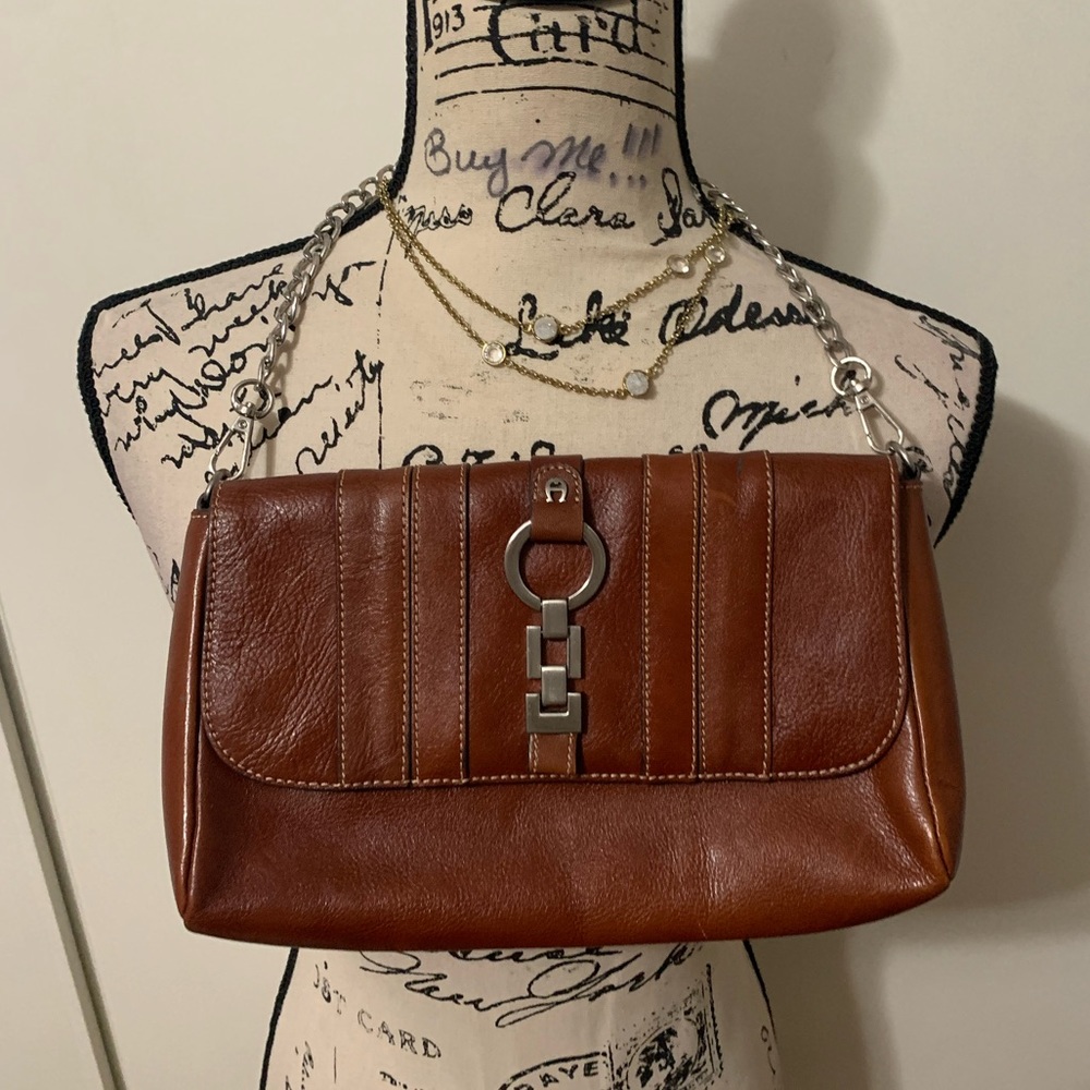 Eitenne Aigner Leather Baguette Bag - Gem